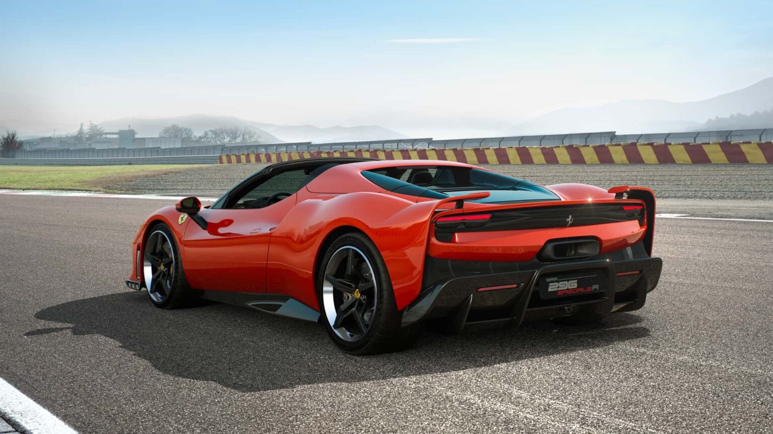 Ferrari 296 Speciale Performans Detaylarıyla Ortaya Çıktı – arabaGarajım