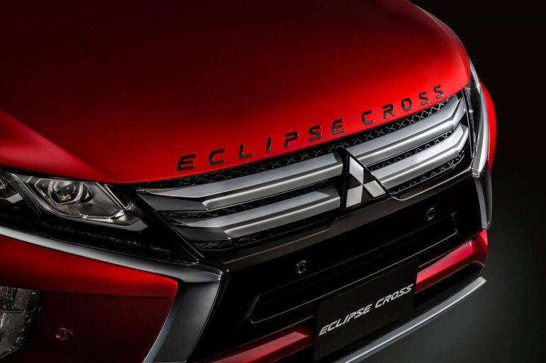 2025 Mitsubishi Eclipse Cross EV Tanıtılıyor: Tam Elektrikli SUV Detayları